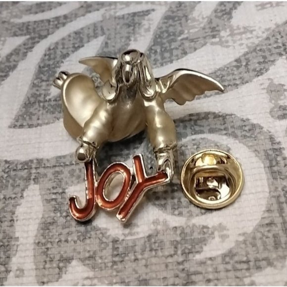 Giusti GiGi | Jewelry | Giusti Gigi Goldtone Angel Pin | Poshmark